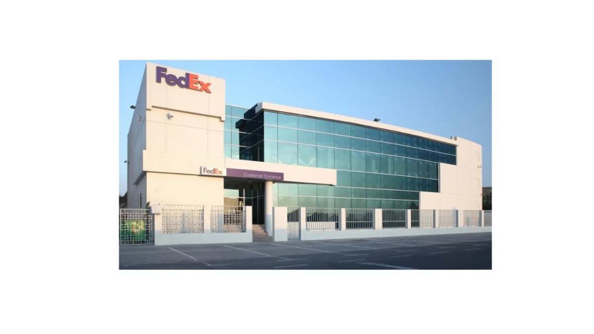 FedEx Team participate in UAE’s program to create green spaces - INTLBM