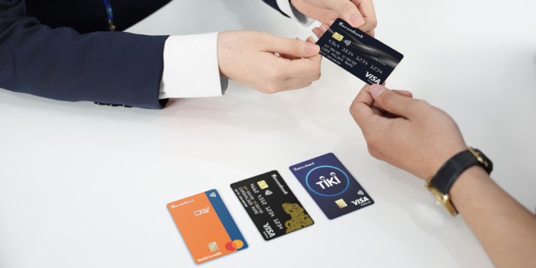 Sacombank surpasses 1 million credit card customers, continuously ...